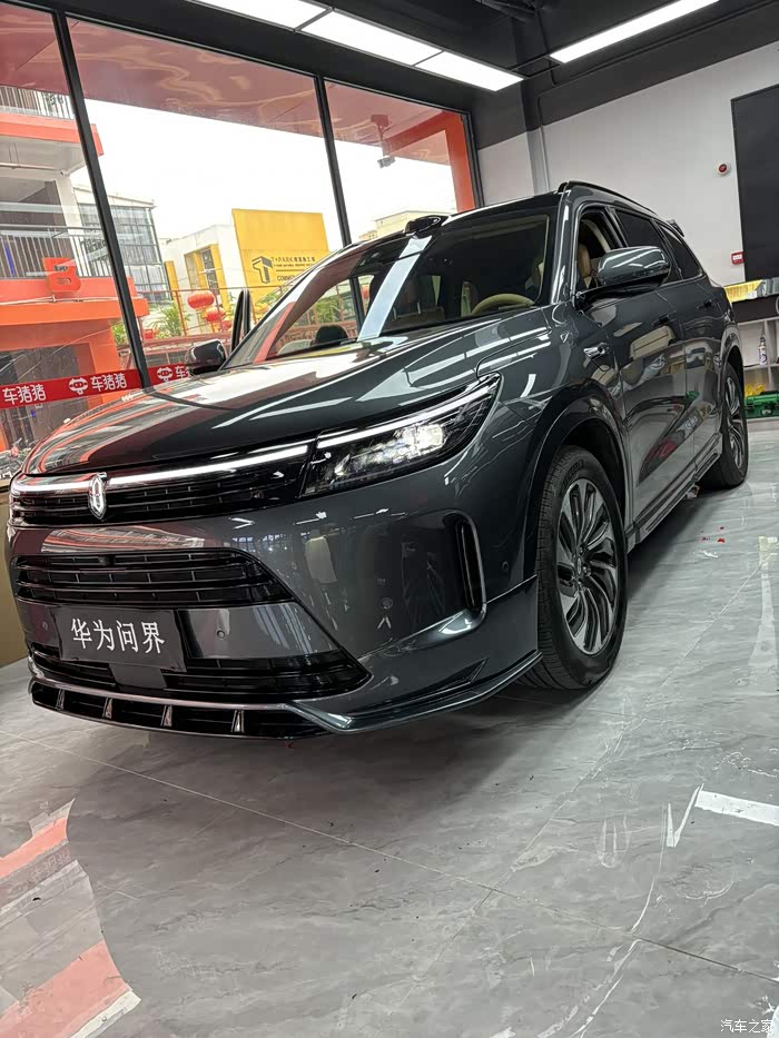 【图】问界M7别再土肥圆！改完包围+内饰，路人以为换了台新车！_问界M9论坛_汽车之家论坛