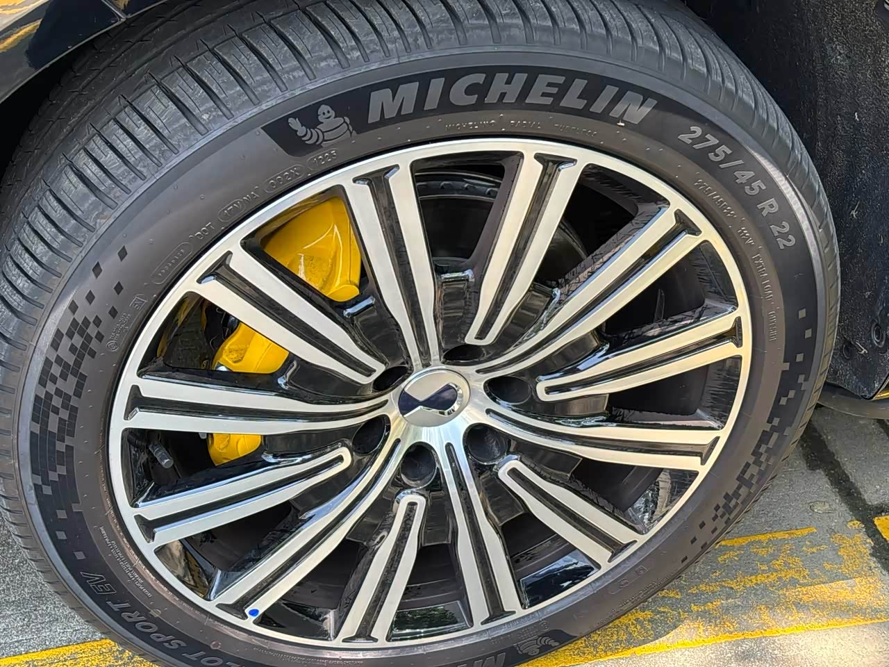 【图】腾势N9米其林轮胎_腾势N9论坛_汽车之家论坛