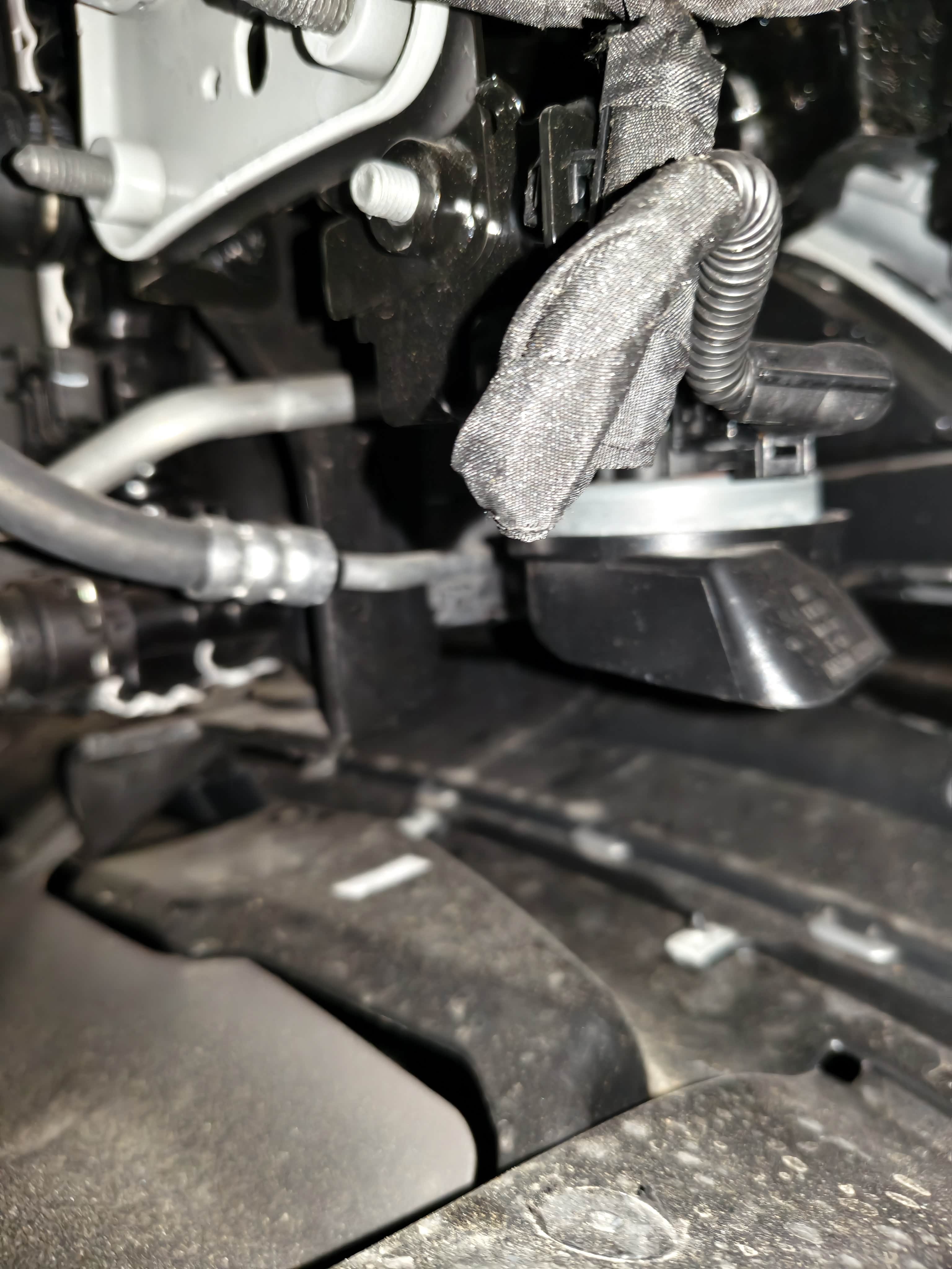 【图】26款探岳3000万甄选300tsi。验完车就提前把防虫网装_探岳论坛_汽车之家论坛