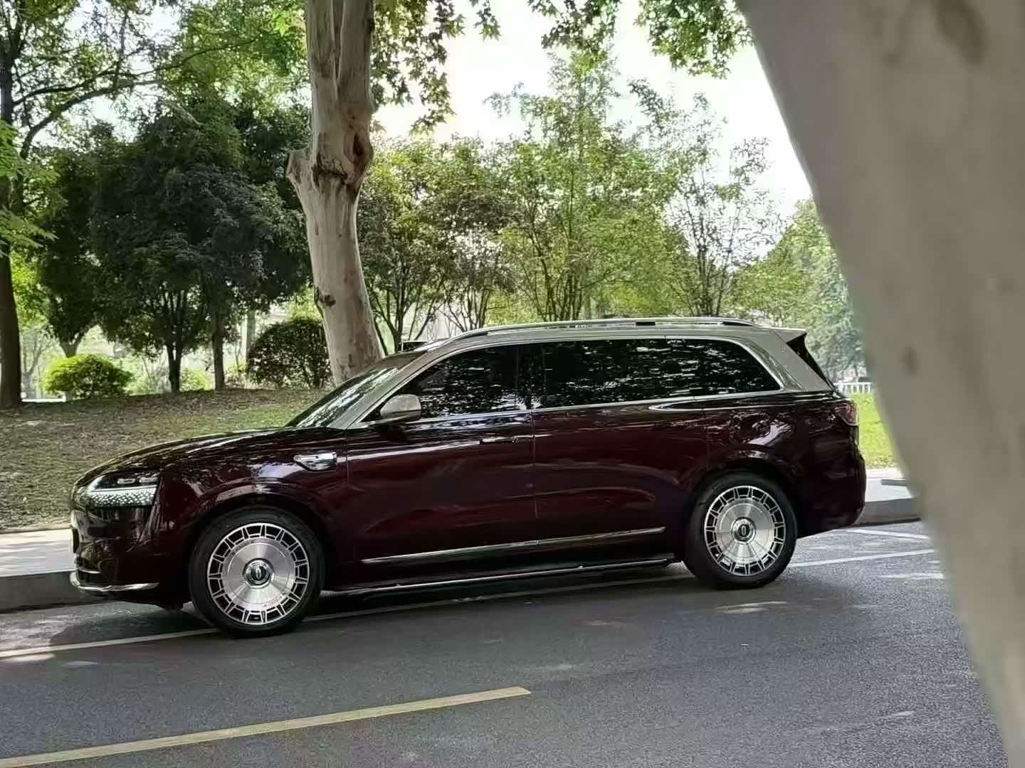 【图】问界M9 M8 改装国产锻造 轮毂上车展示_问界M8论坛_汽车之家论坛