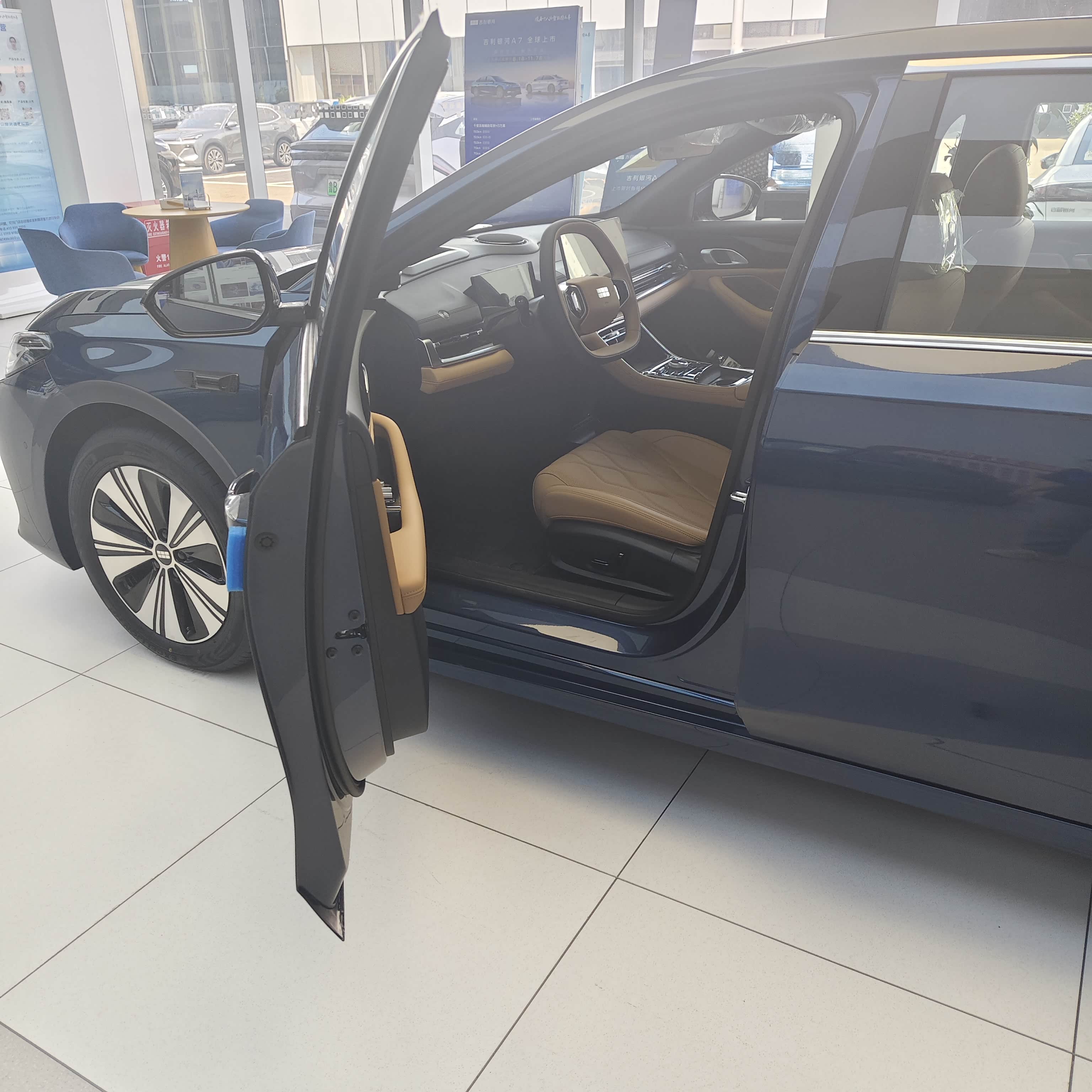 【图】终于提我的小银A7啦~从颜值到性能都狠狠爱住，但有些细节真的_银河A7论坛_汽车之家论坛