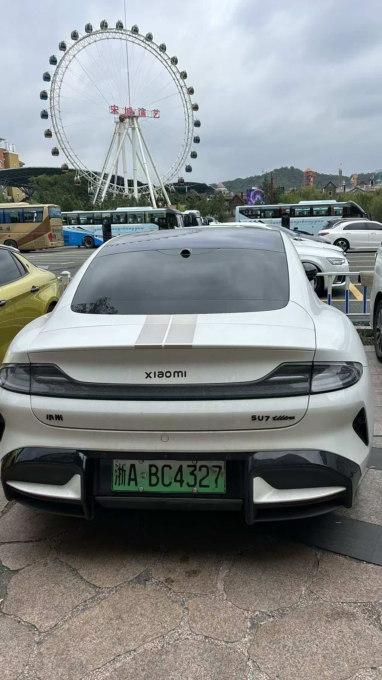 【图】小米SU7是一款外观设计优雅且富有科技感的C级豪华科技轿车。_红旗HS5论坛_汽车之家论坛