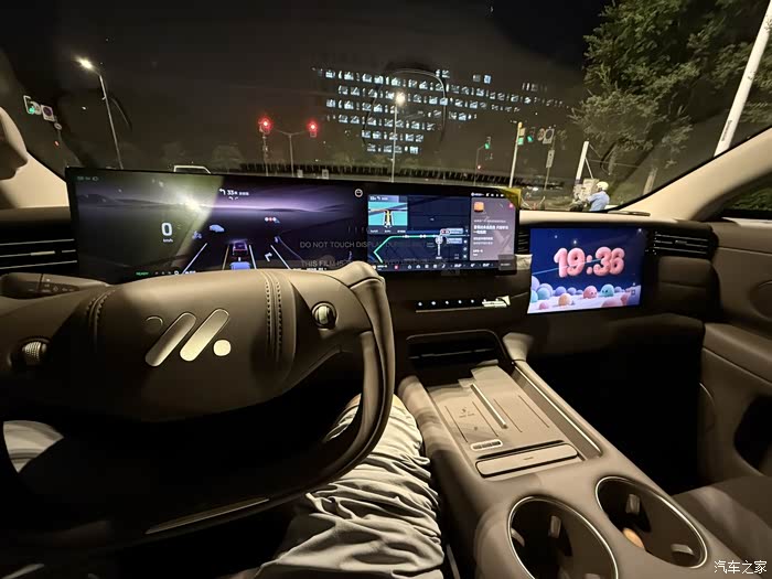 【图】提车日记：与我的“陆地飞船”LS6 MAX相遇的 (上海如需_智己LS6论坛_汽车之家论坛