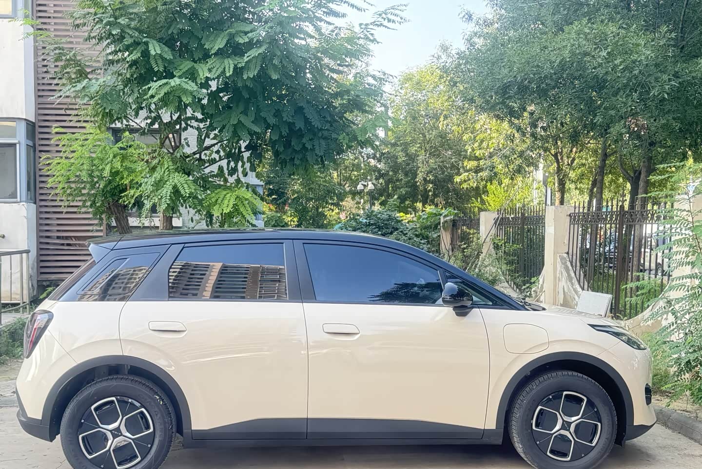 【图】埃安与京东联手打造的UT super正式下线，这场跨界碰撞为_AION UT super论坛_汽车之家论坛