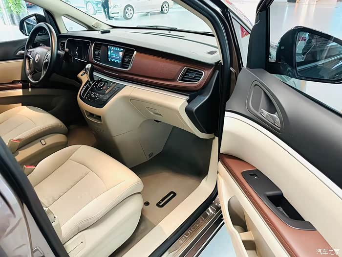 【图】17年别克GL8 25S 舒适型 定速巡航 天窗 无钥匙启动_别克GL8论坛_汽车之家论坛