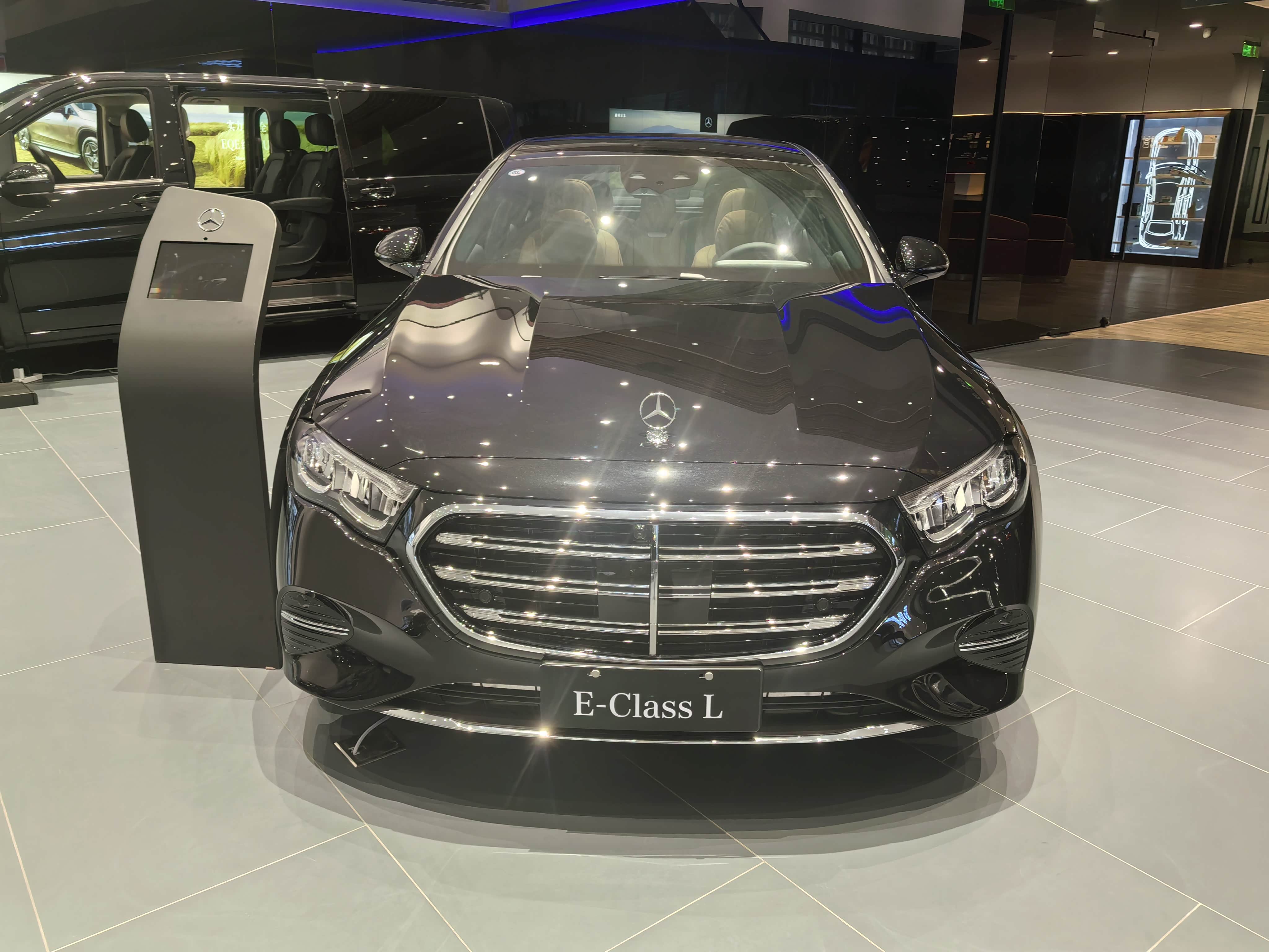 【图】E300L豪华柏林之声 假期堵车听歌不错的选择。_奔驰E级论坛_汽车之家论坛