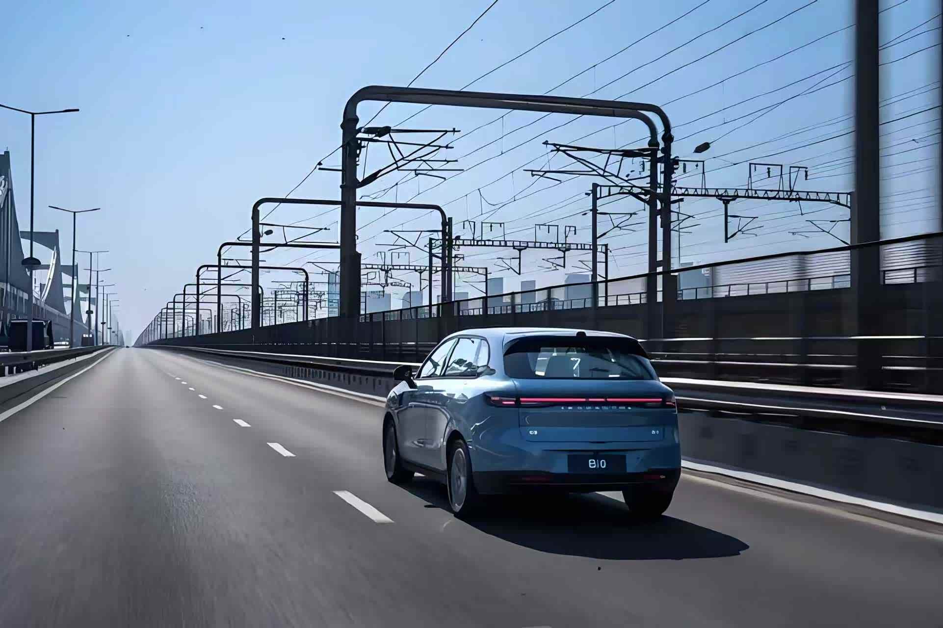 【图】10-15W预算，两款神车你选谁_零跑B10论坛_汽车之家论坛