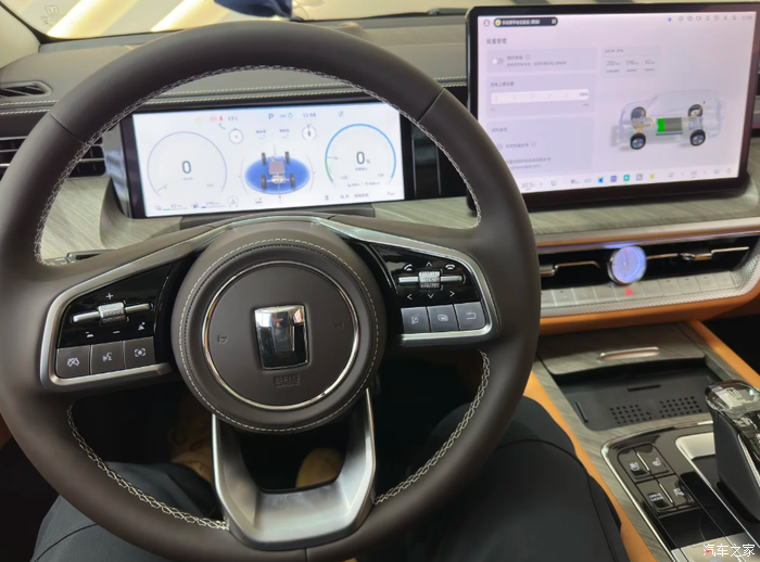 【图】坦克500hi4zVS猛士M817，聊聊我个人看车体验_猛士M817论坛_汽车之家论坛