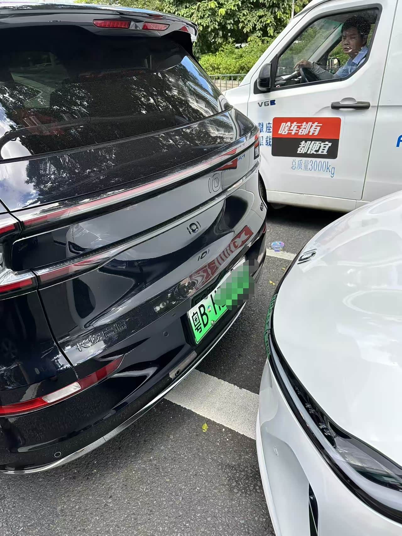 【图】深圳街头：启源A07与Q07的“亲密邂逅”_长安启源A07论坛_汽车之家论坛