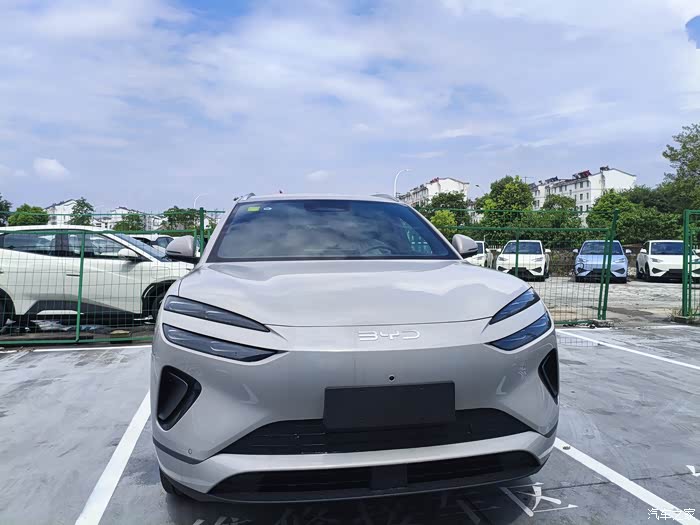 【我提了 海狮06EV】15万级别中型SUV首发提车全记录！苍烟色多图