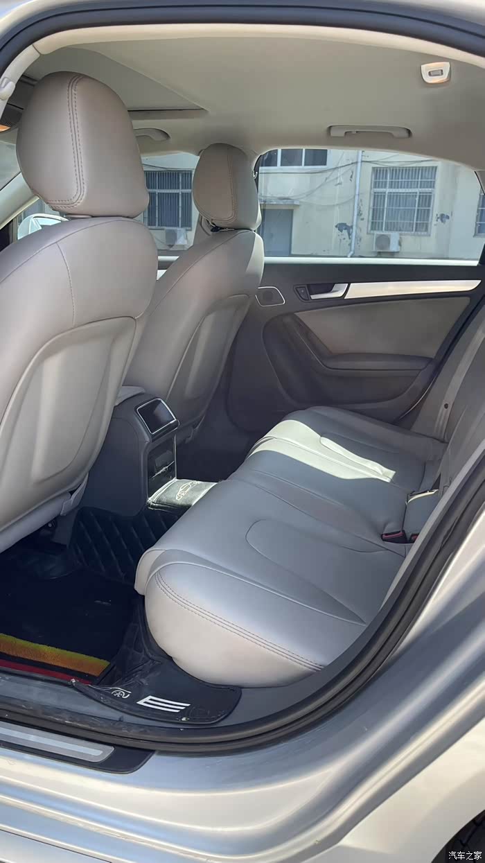 【图】12年3月奥迪A4L 2.0T舒适版 多功能方向盘 定速巡航_奥迪A4L论坛_汽车之家论坛