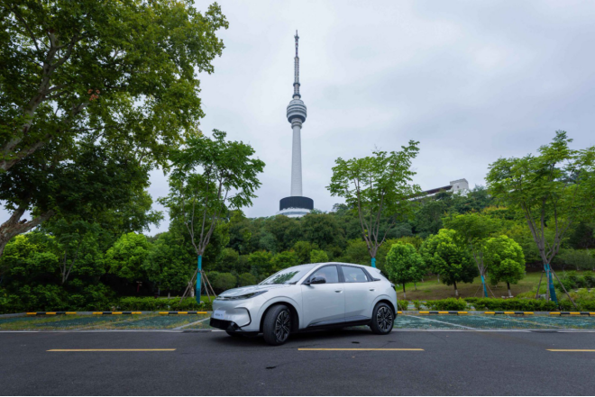 【图】入门即高配 极狐T1与MG4性价比横向评测_极狐T1论坛_汽车之家论坛