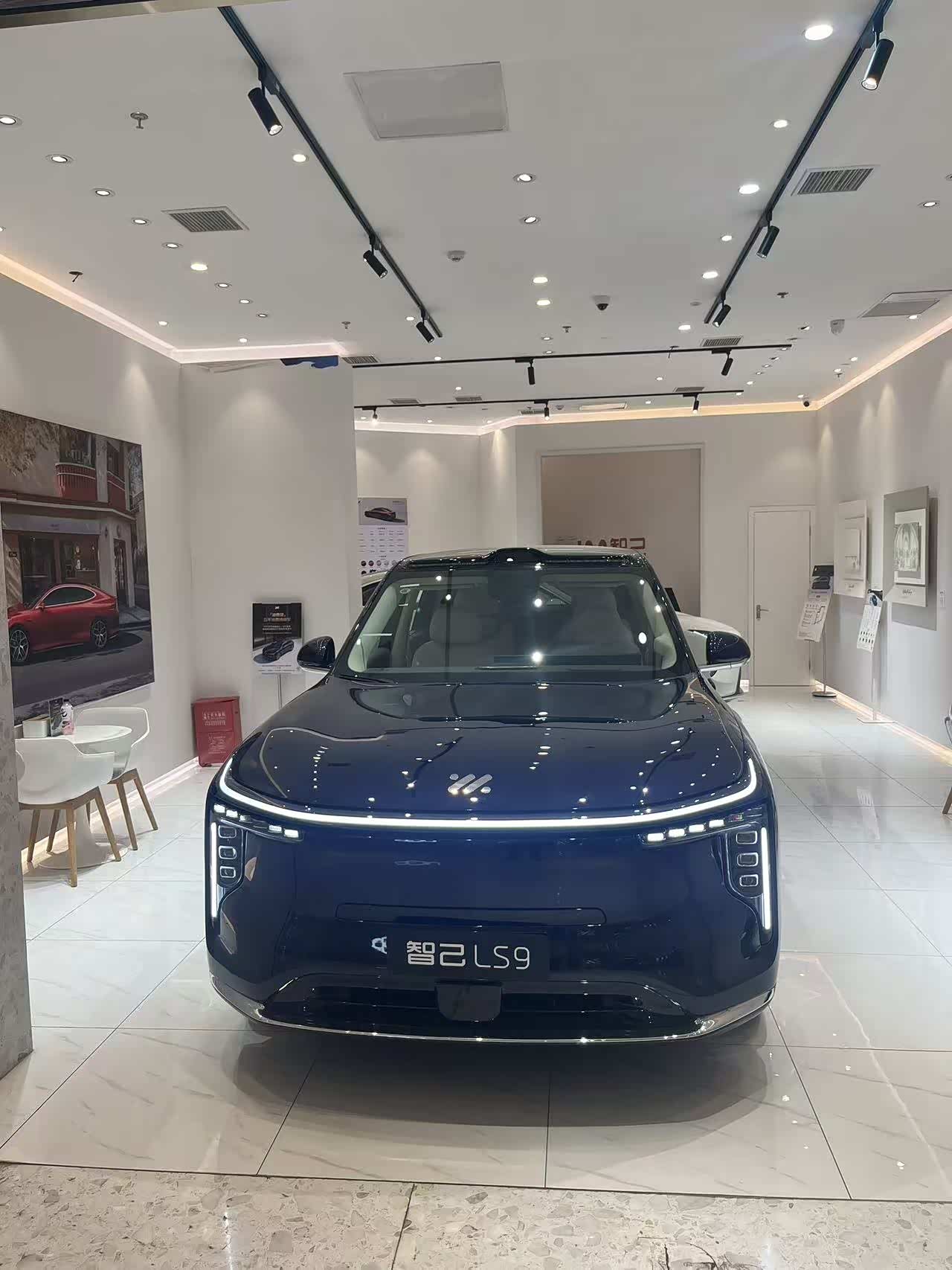 【图】一天双遇智己LS9！从广州车展到上海合生汇_智己LS9论坛_汽车之家论坛