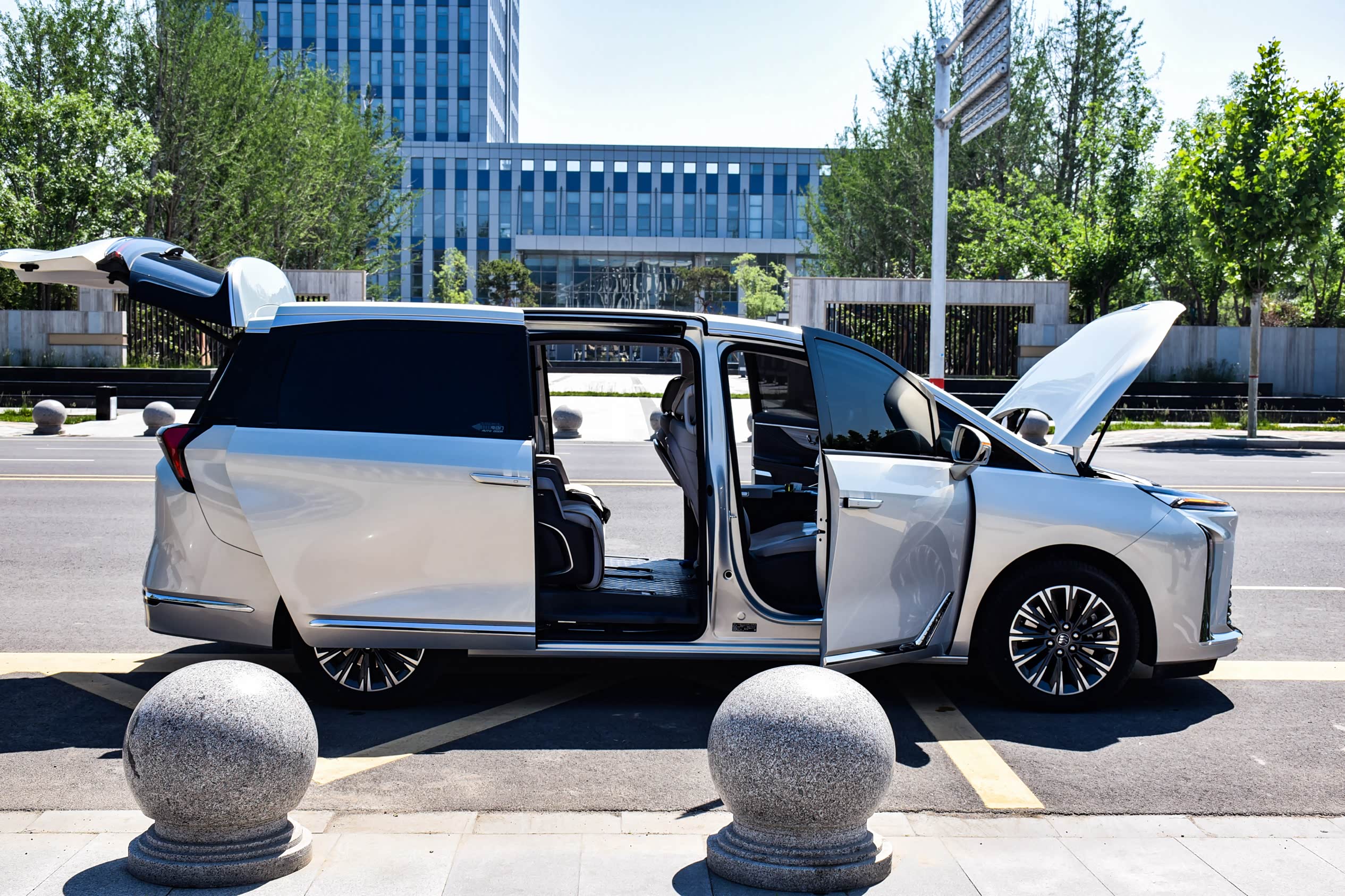 【图】依旧相信传统口碑车型，别克GL8陆尊燃油版提车作业_别克GL8论坛_汽车之家论坛