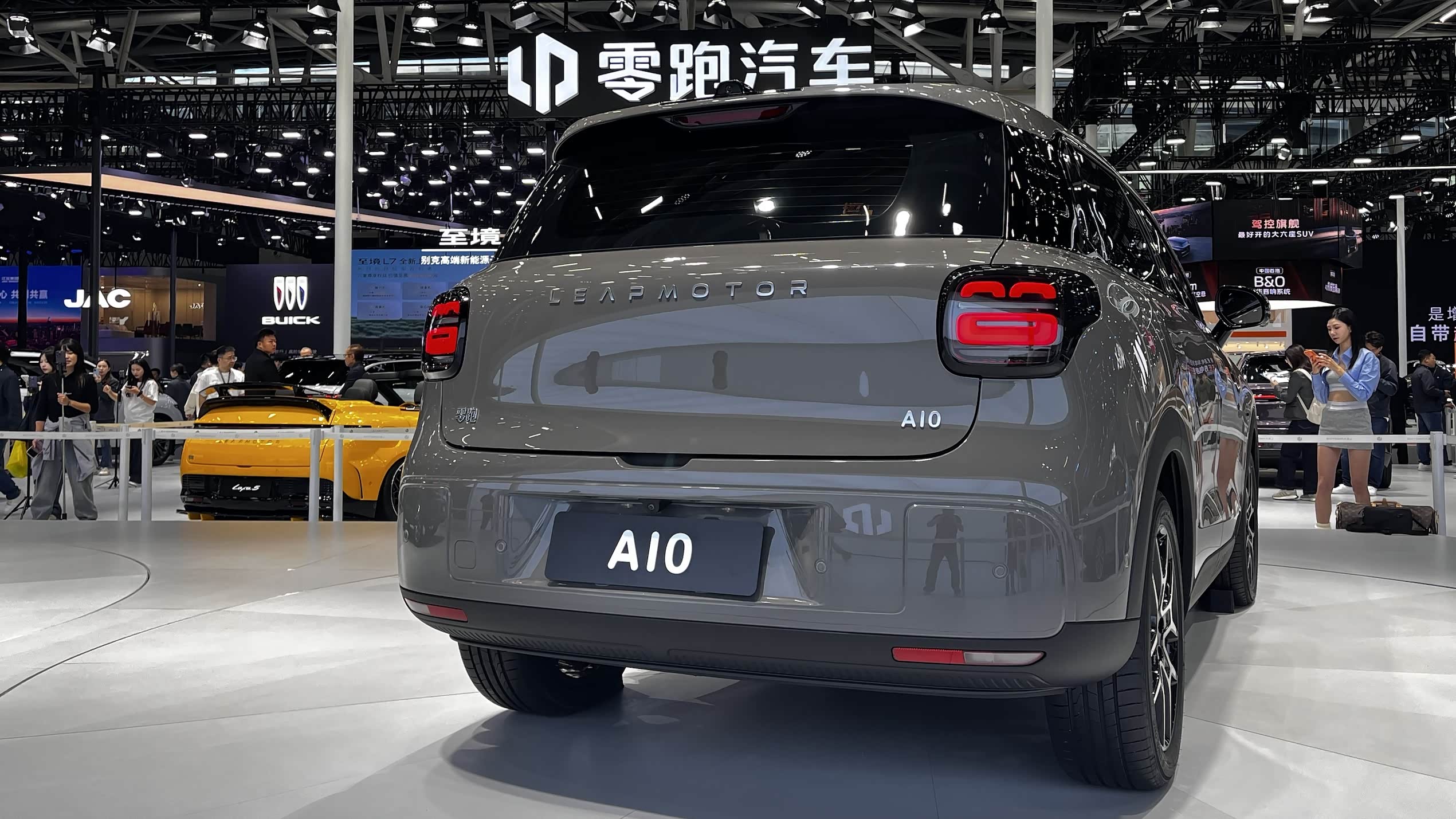 【图】零跑-A10首次亮相：广州车展_漳州论坛_汽车之家论坛