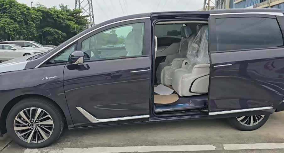 【图】GL8陆尊混动中配，明天七夕提车_别克GL8新能源论坛_汽车之家论坛