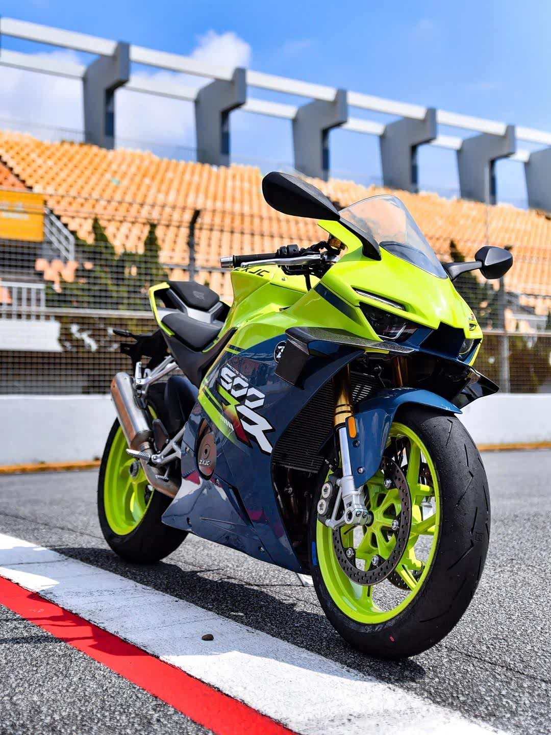 【图】2025中国摩博会张雪500rr国产摩托佼佼者。_摩托车论坛_汽车之家论坛