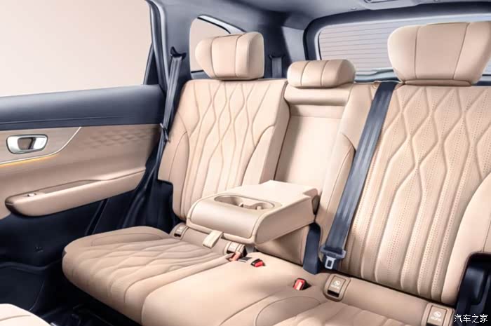 【图】奇瑞风云T8：15.6英寸2.5K大屏+8155芯片_风云T8论坛_汽车之家论坛