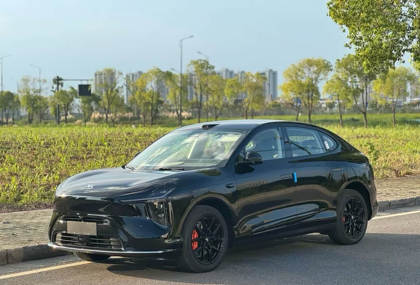 【图】智己LS6提车体验：人生第一辆纯电SUV，真香警告！_智己LS6论坛_汽车之家论坛