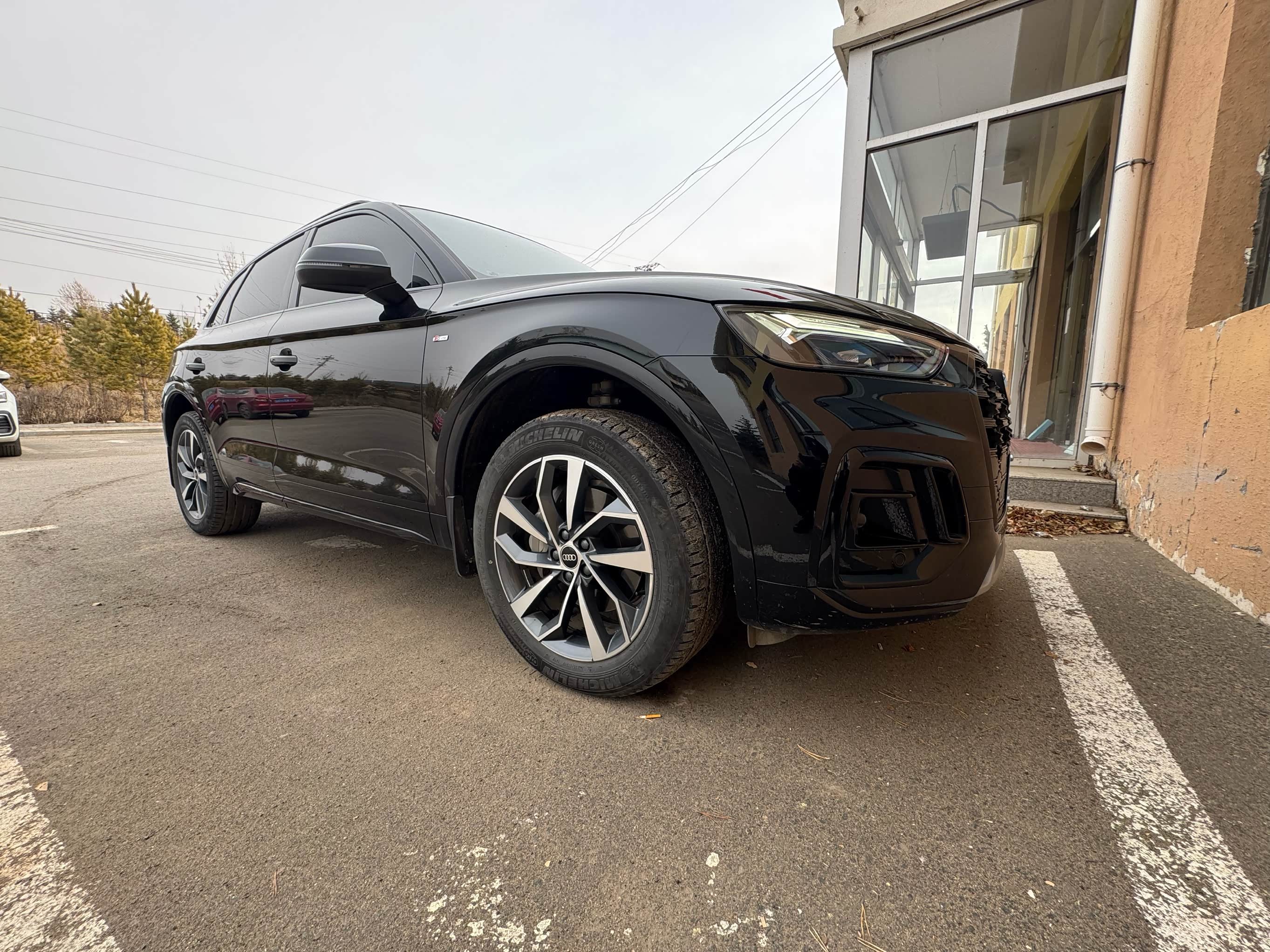 【图】奥迪Q5L 2023款40豪华动感型轮胎气压保养作业_奥迪Q5/Q5L论坛_汽车之家论坛