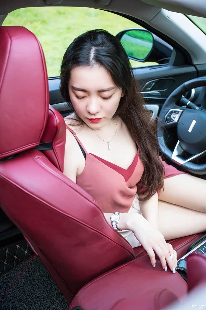 【图】【伍先生的vv7s】尤小姐当车模，我们与大黑猫的故事(10.6更新）_魏牌 VV7论坛_汽车之家论坛